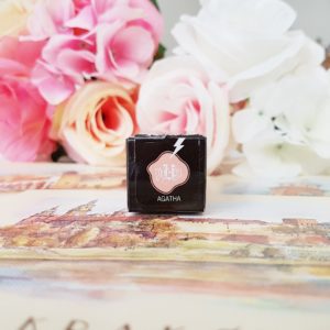 Kat von D Studded Kiss Agatha – Makeuplovingme